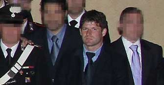 Uccise la compagna e simulò | Diciotto anni a un carabiniere