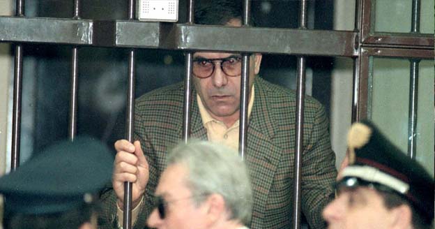 Mafia, il pentito Calvaruso: | "Bagarella mi diede un quaderno..."