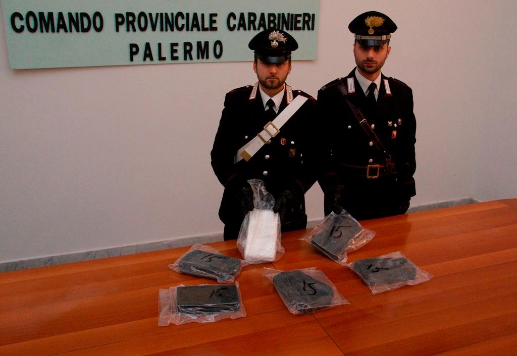 Sei chili di cocaina in auto | Arrestato un napoletano