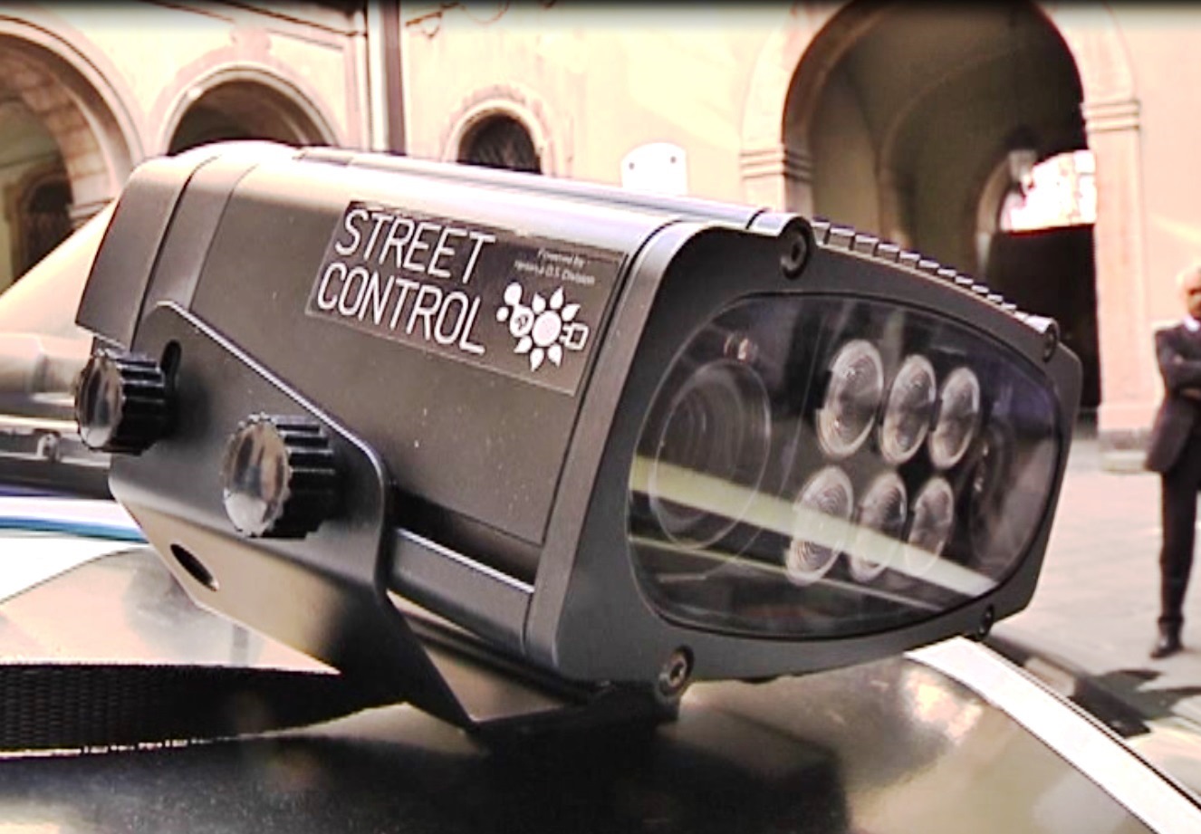 Street control, i numeri di agosto |Elevati in media 233 verbali - Live ...