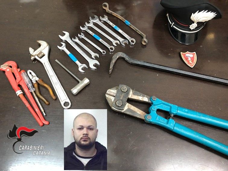 Evade dai domiciliari per eseguire un "lavoretto", arrestato - Live Sicilia
