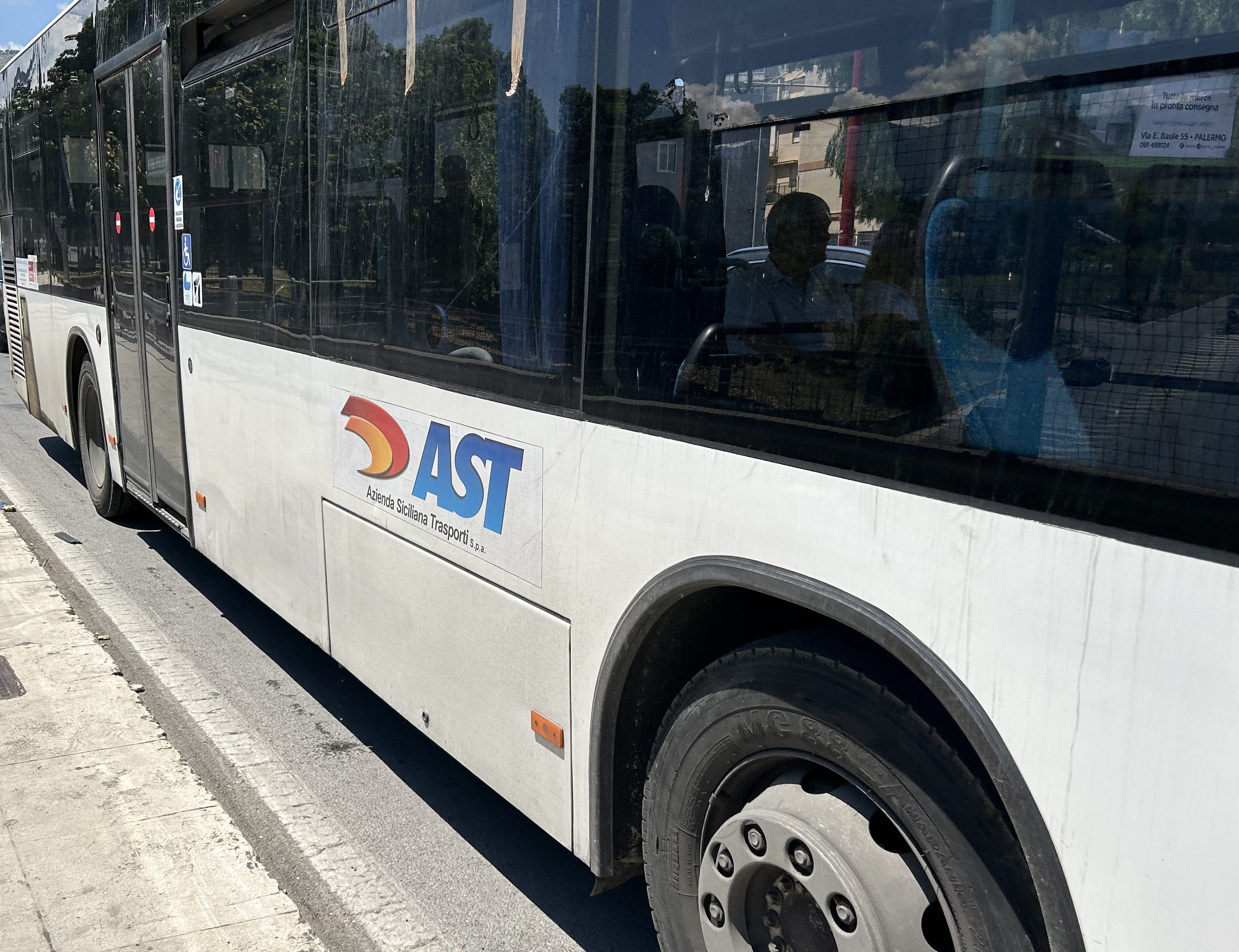 Ast, introdotto il biglietto elettronico: garantirà maggiori controlli