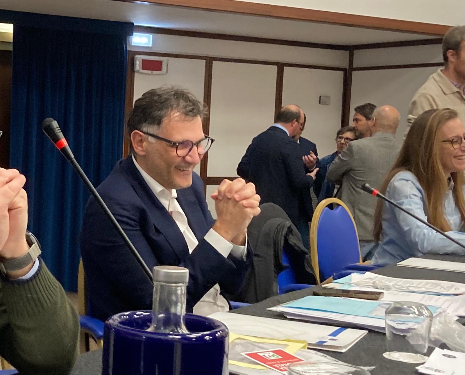 Pd siciliano, l'assemblea finisce con gli insulti