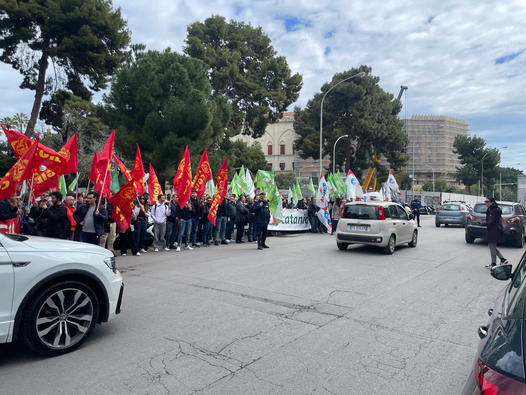 Stm, 500 lavoratori protestano a Palermo