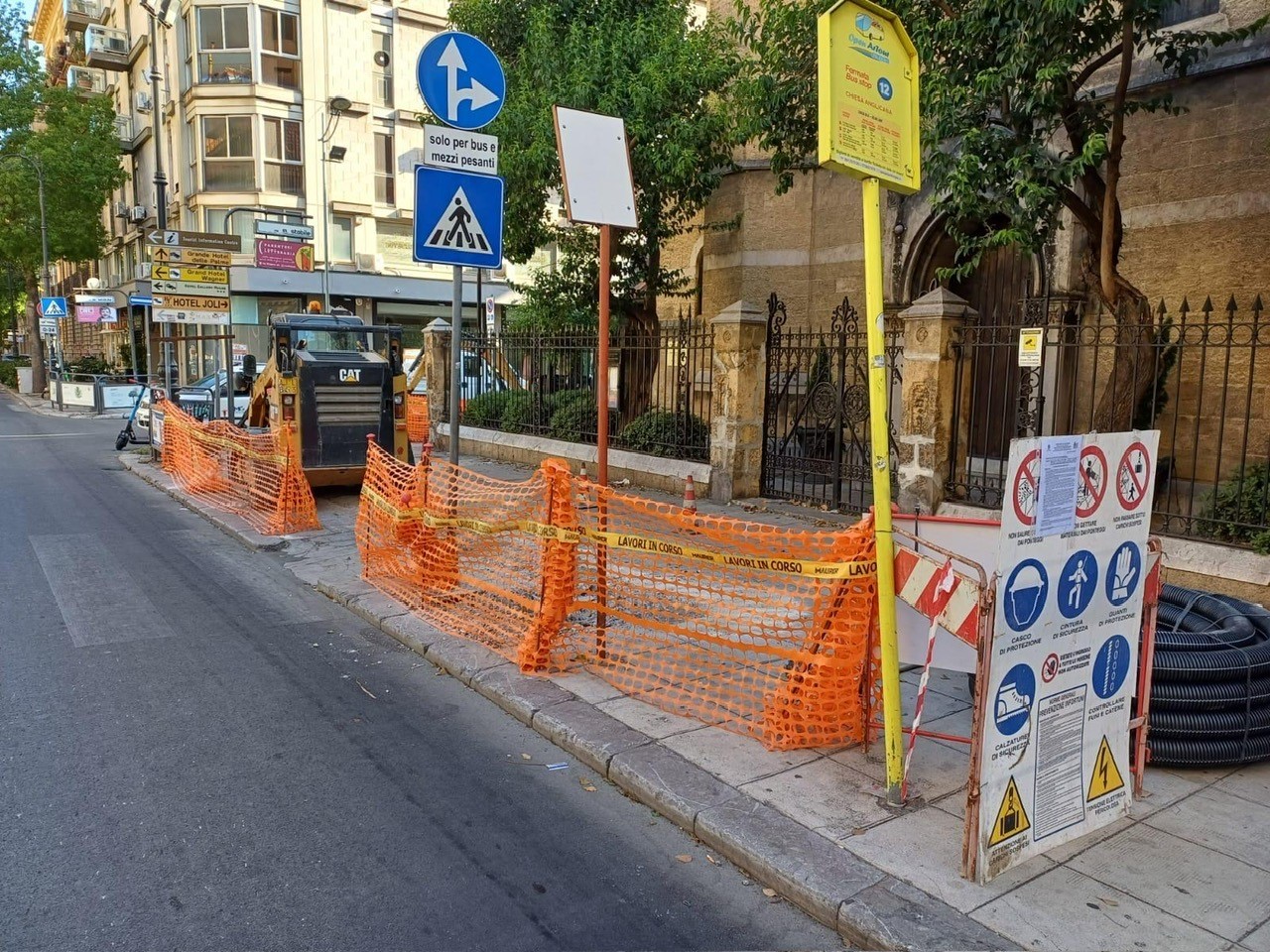 Palermo, al via i lavori per un nuovo semaforo in via Roma