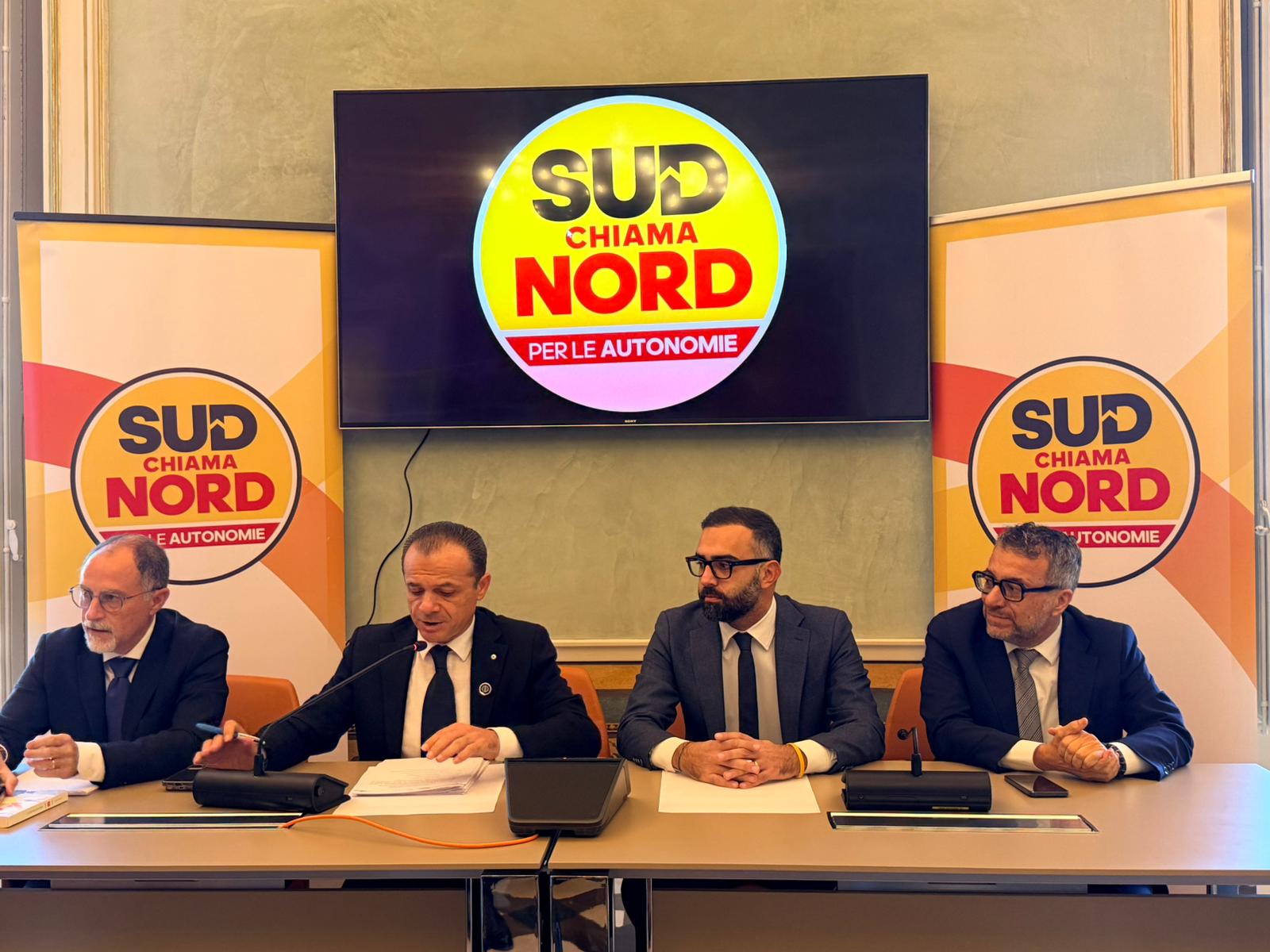 Cateno De Luca e le elezioni regionali, le strategie per il 2027